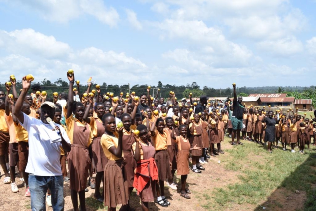 ‘One student, one orange’ programme for pupils in Achiase, Birim South ...